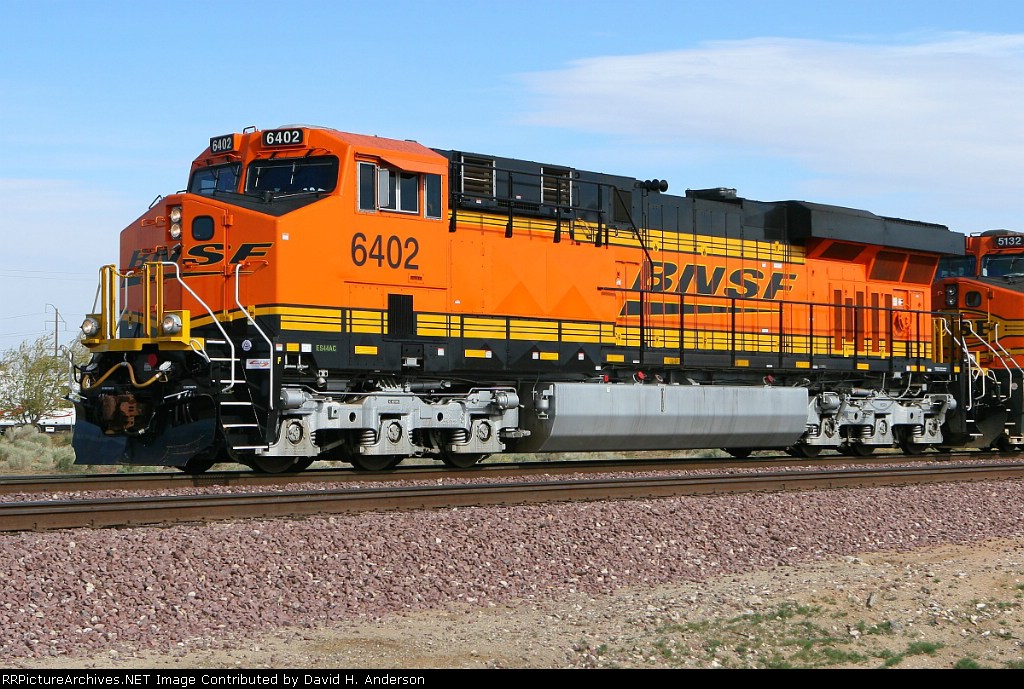 BNSF 6402